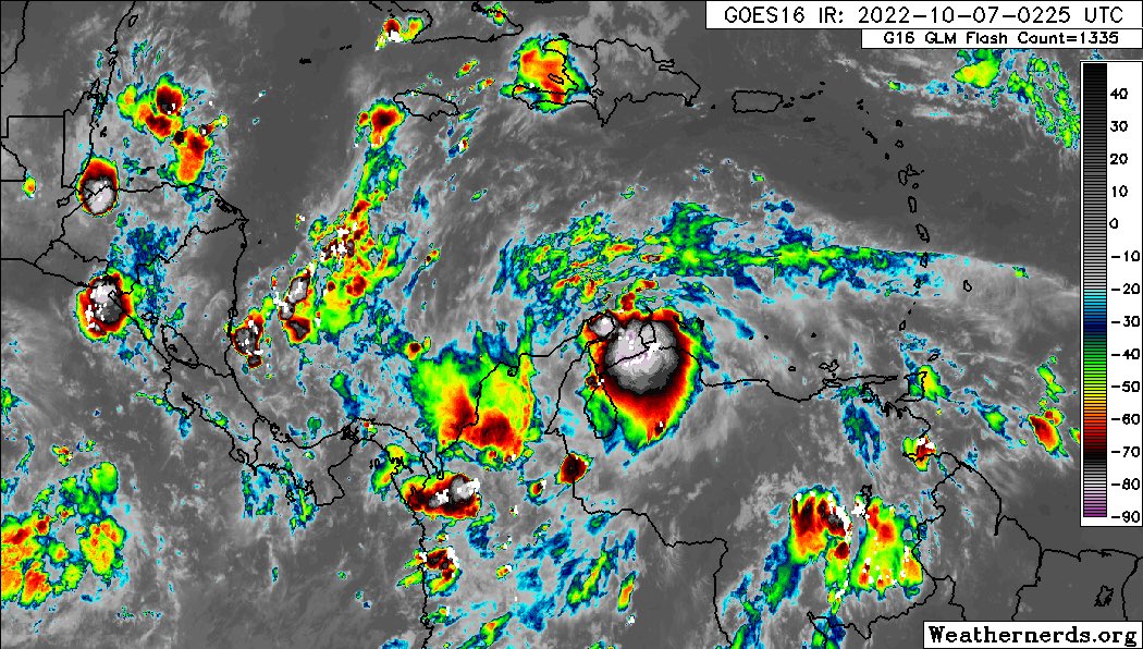 "Potencial" tormenta tropical Trece deja inundaciones en el Caribe