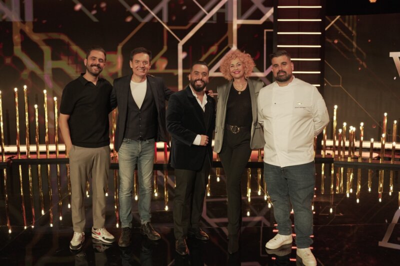 Esther Arroyo, Roberto González y Víctor Hubara, en Tupper Club