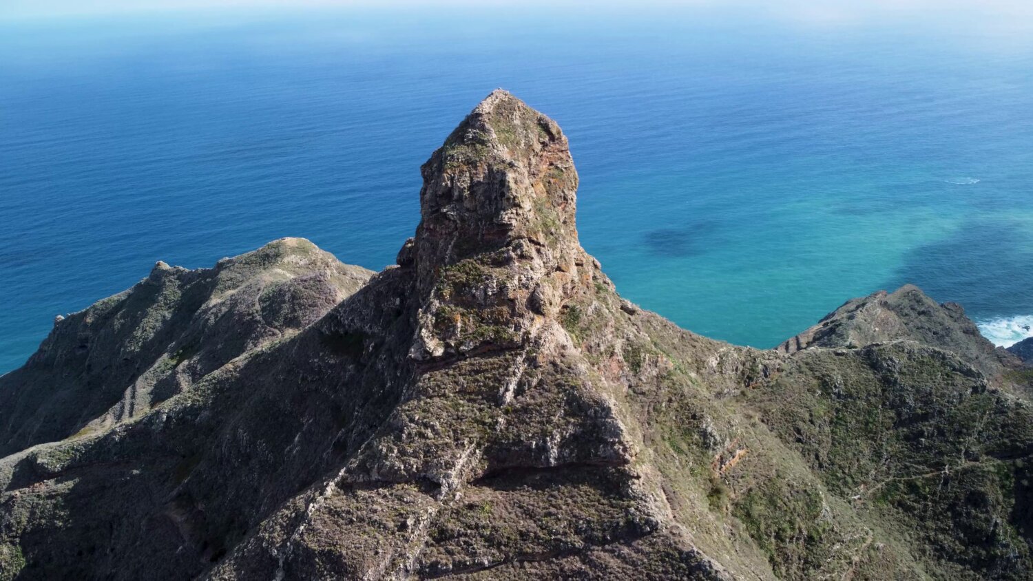 ‘Rincones isleños’ asciende este sábado a los roques canarios