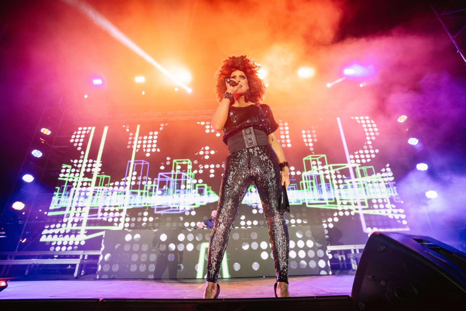 La drag queen Sandra Love sorprende al público de Maspalomas